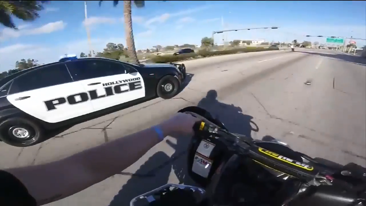 Do Cops Chase Motorcycles? - BikesnRiders